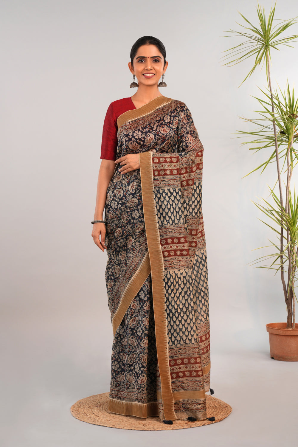 Handcrafted Sarees – Kalanjali